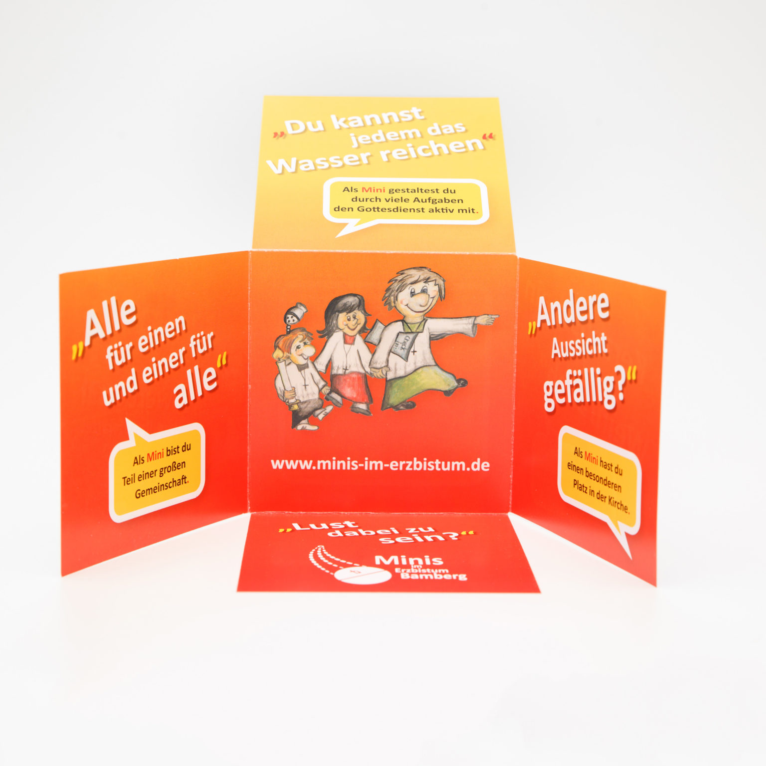 Falt-Flyer “Mini werden?! Was dich erwartet …” – Minis im Erzbistum Bamberg